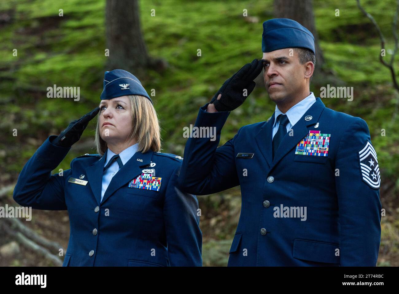 Chief master sergeant alan weary hanscom afb hi-res stock photography and images - Alamy