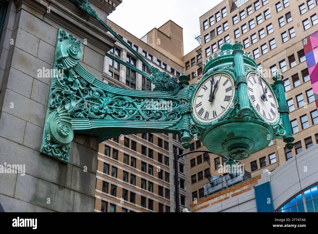 Iconic clock on the Marshall Field Building (now home to Macy's) on ...