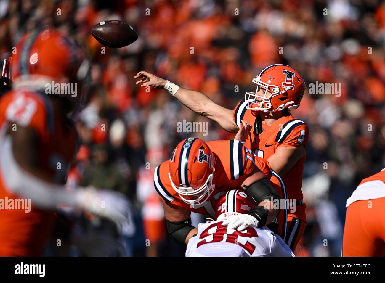 CHAMPAIGN, IL - NOVEMBER 11: Illinois QB John Paddock (4) throws a pass ...