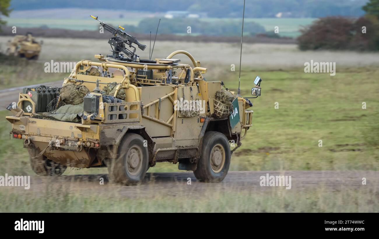 British army Supacat Jackal 4x4 rapid assault, fire support and ...