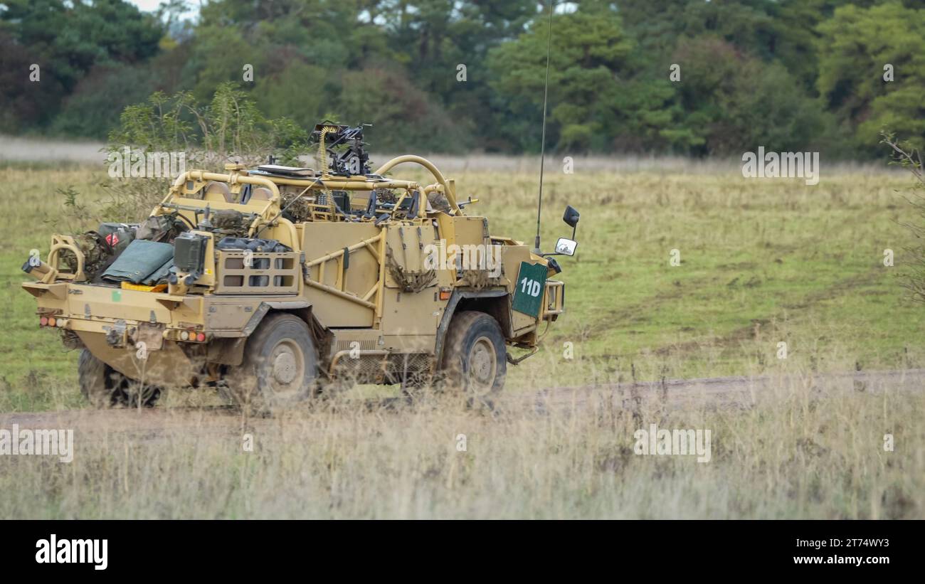 British army Supacat Jackal 4x4 rapid assault, fire support and ...
