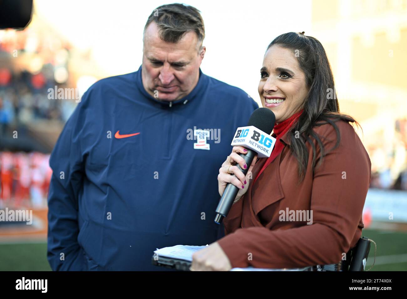 CHAMPAIGN, IL - NOVEMBER 11: Big Ten Network sideline reporter Elise ...