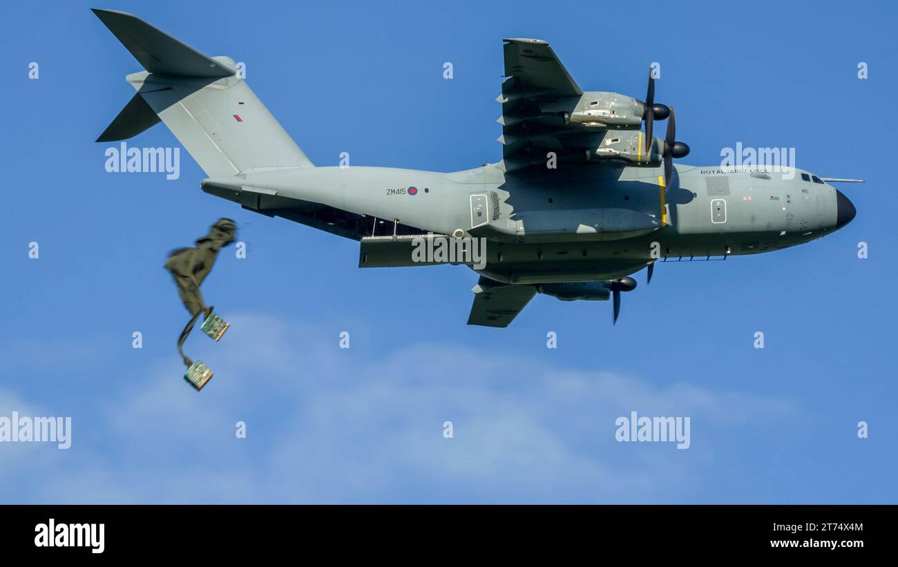 ZM415 RAF Royal Air Force Airbus A400M Atlas military cargo plane on a ...