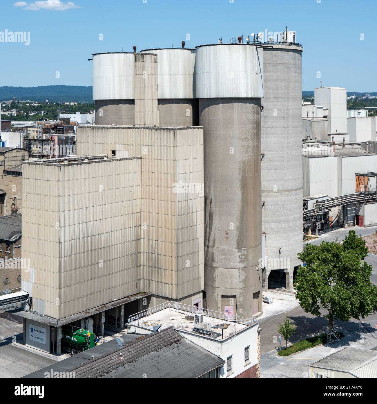 Cement Plant With Silos And Process Towers Stock Photo - Alamy
