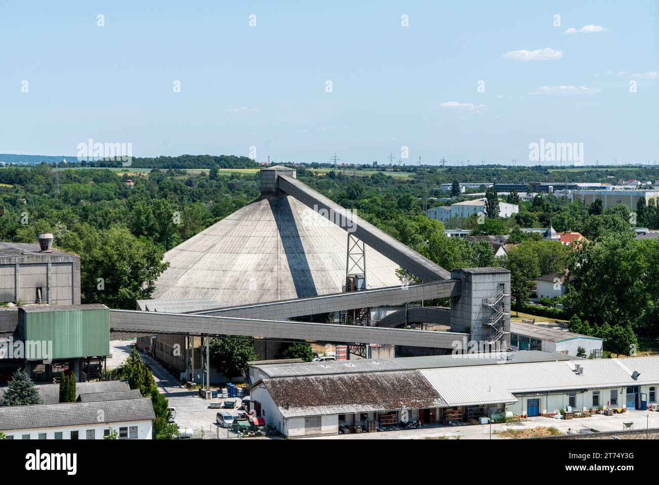 Cement Plant With Silos And Process Towers Stock Photo - Alamy