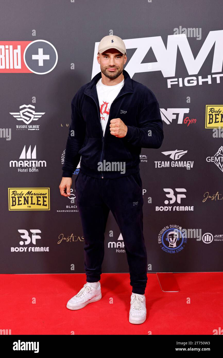 Reality-TV-Star Aleks Petrovic beim Fame Fighting 2023 - Boxevent mit ...