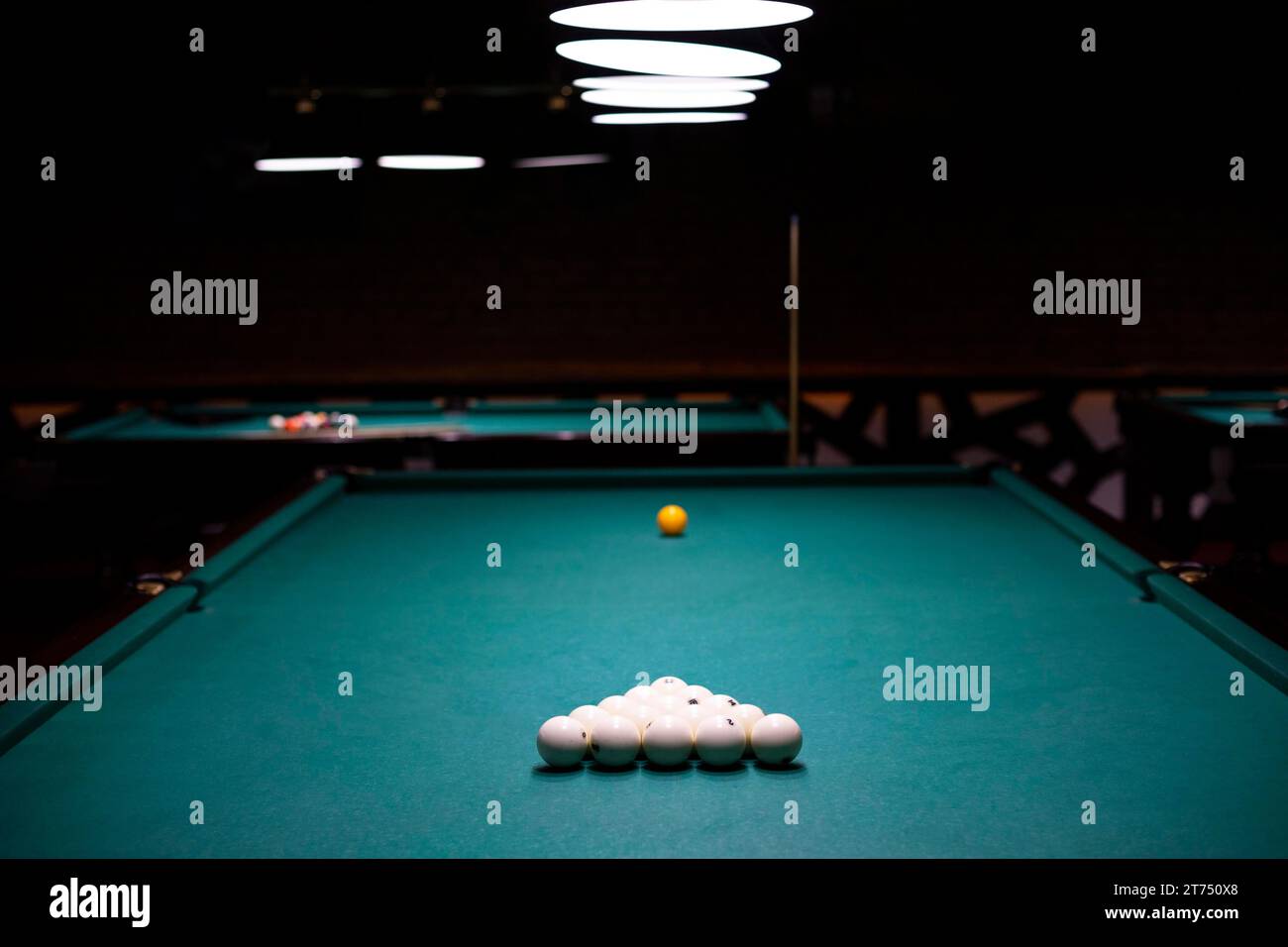 Ball arrangement hi-res stock photography and images - Alamy