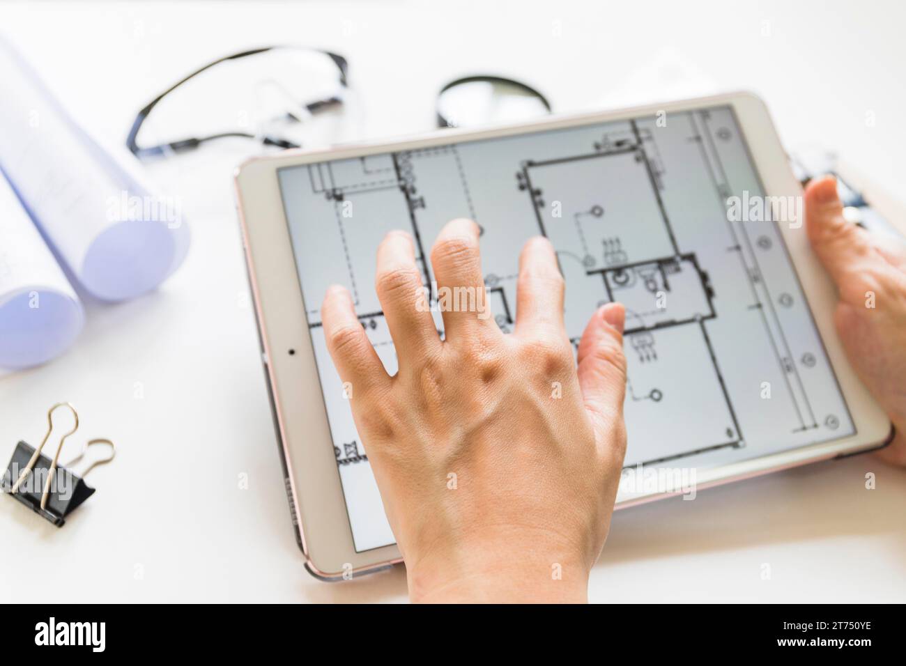 Project table hi-res stock photography and images - Alamy