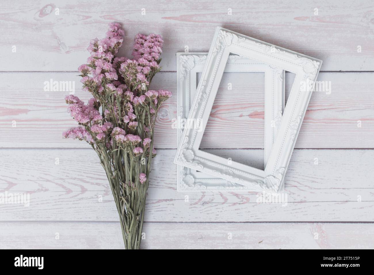 Delicate floral frames hi-res stock photography and images - Alamy