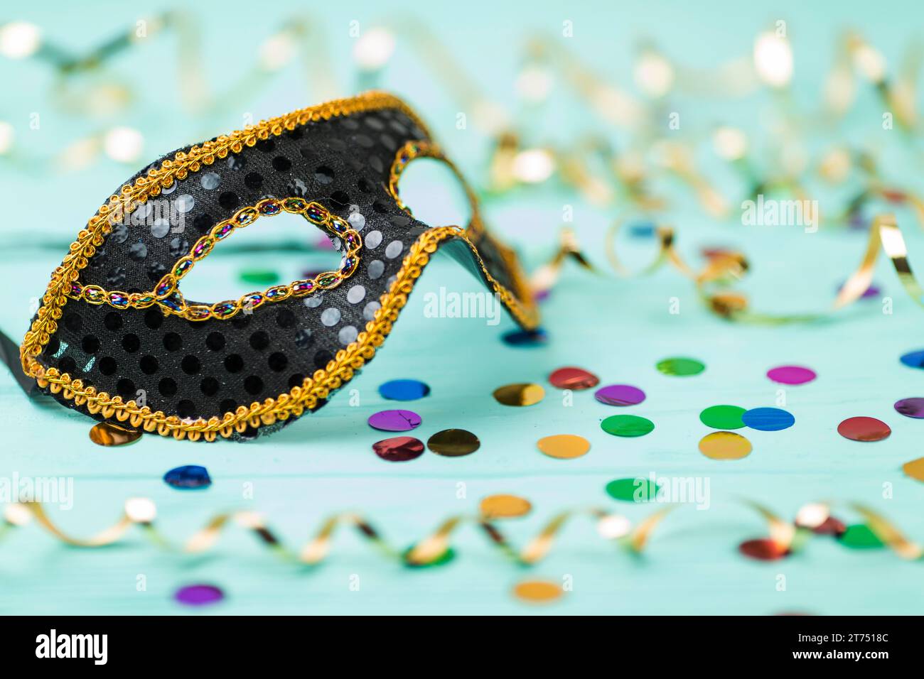 Mask decoration hi-res stock photography and images - Alamy