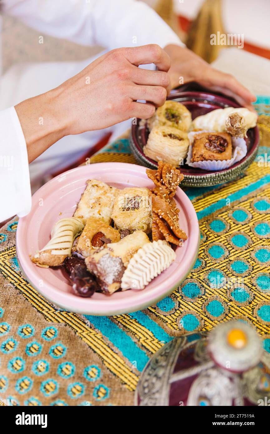 Arabic samosa hi-res stock photography and images - Alamy