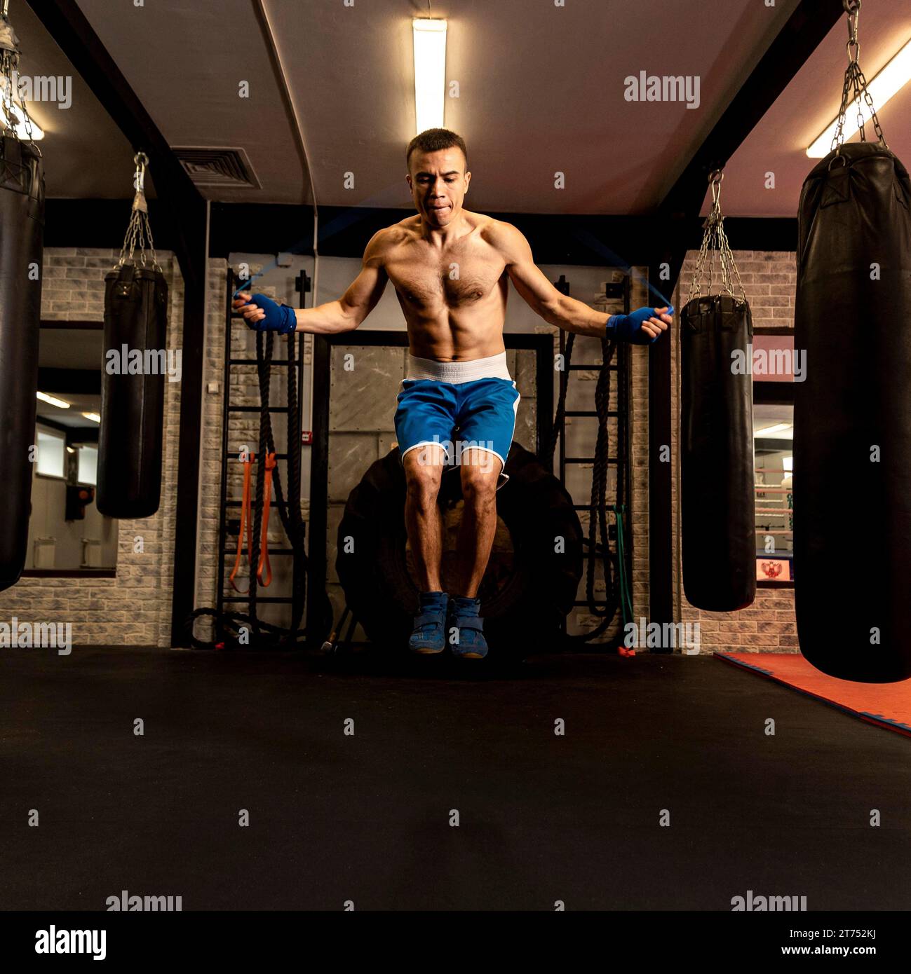 Boxer jump rope training hi-res stock photography and images - Alamy