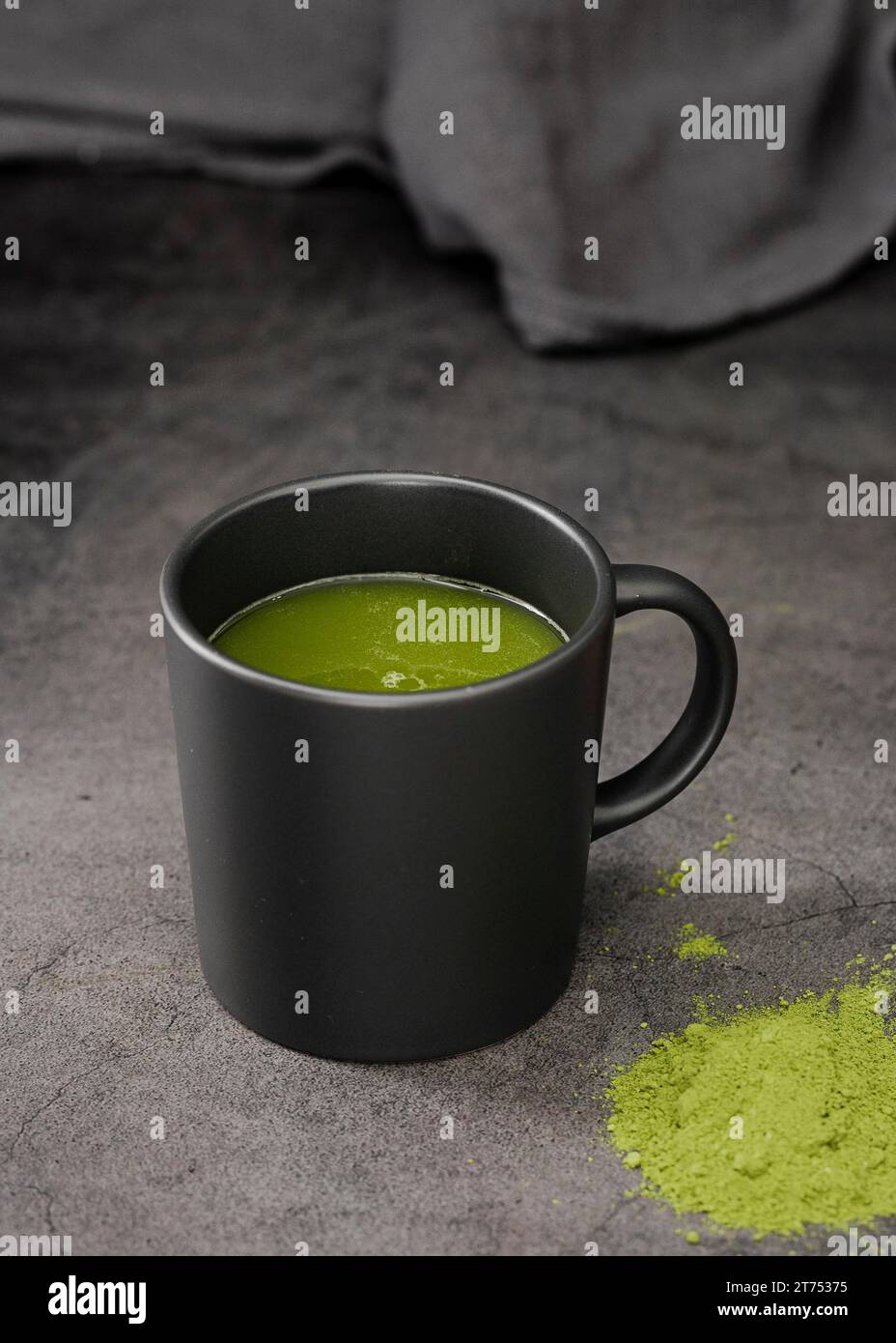 Matcha tea cup with powder Stock Photo - Alamy