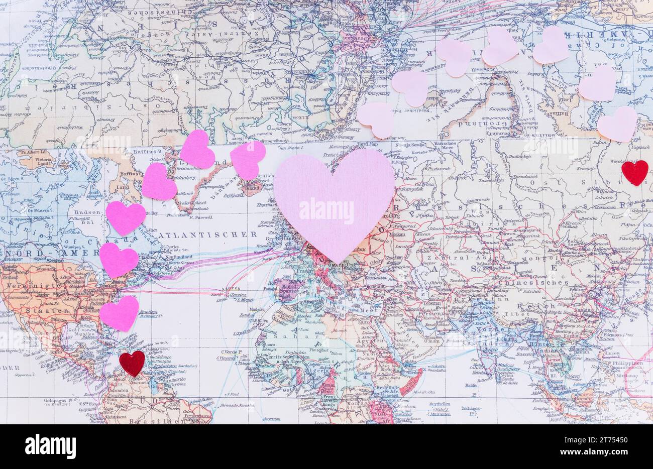 Paper folded world map hi-res stock photography and images - Alamy