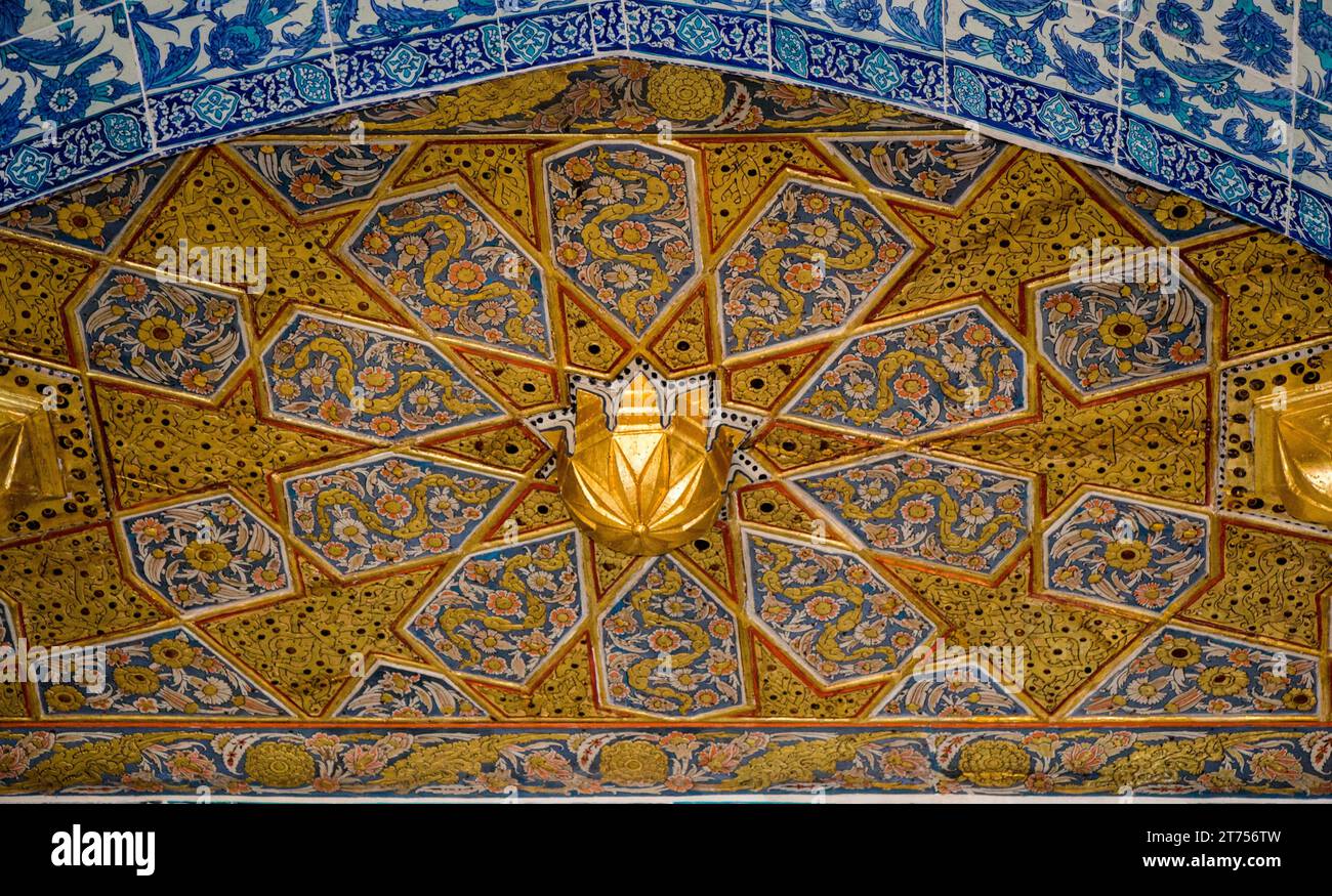 Surface geometry hi-res stock photography and images - Alamy