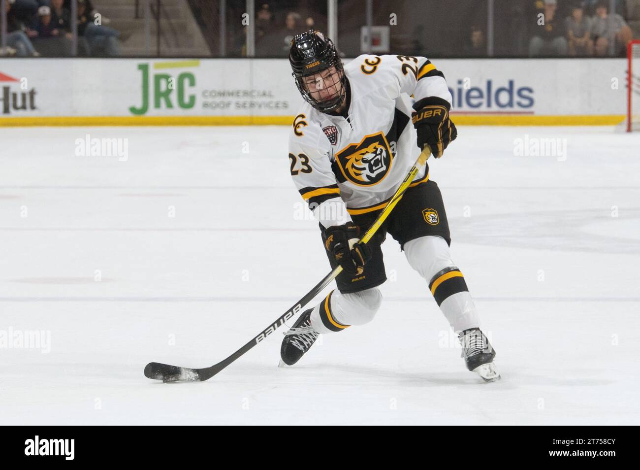 Ethan straky hi-res stock photography and images - Alamy