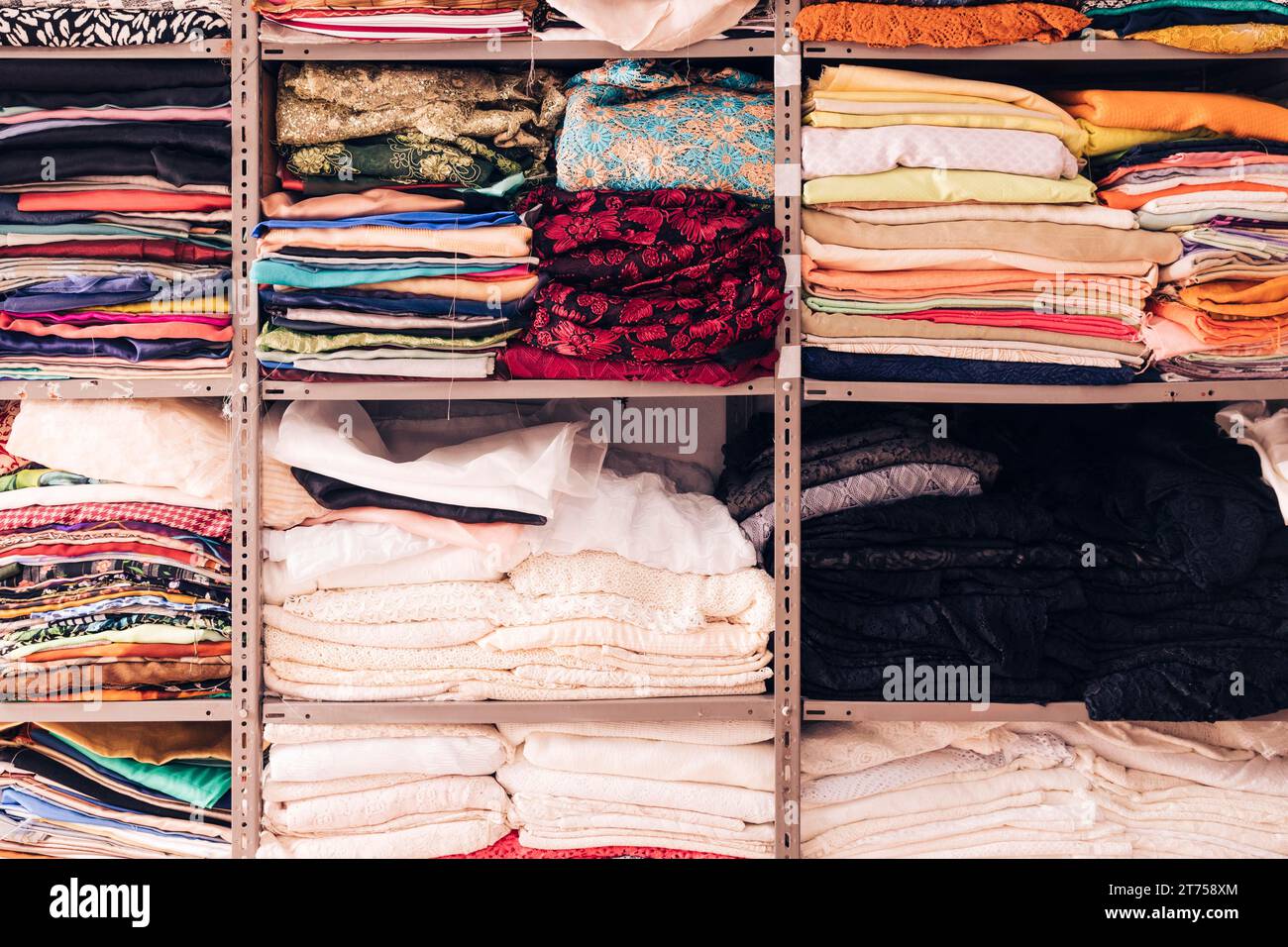 Barrel arrangement hi-res stock photography and images - Alamy