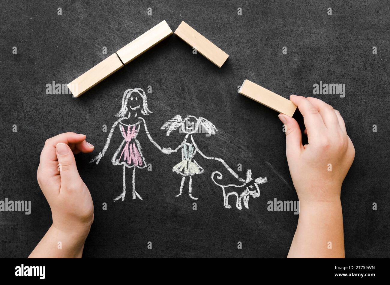 Flat lay chalk drawing with single mom daughter Stock Photo - Alamy