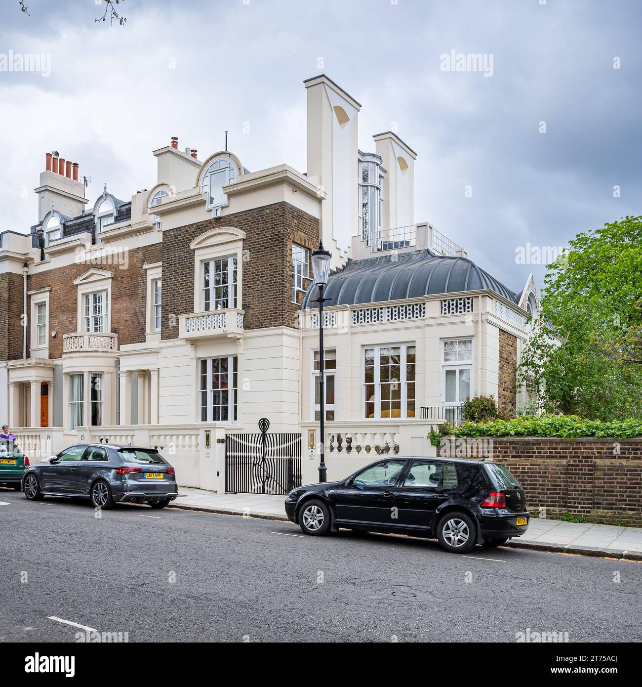 The Cosmic House, London - Home of Maggie Keswick and Charles Jencks ...