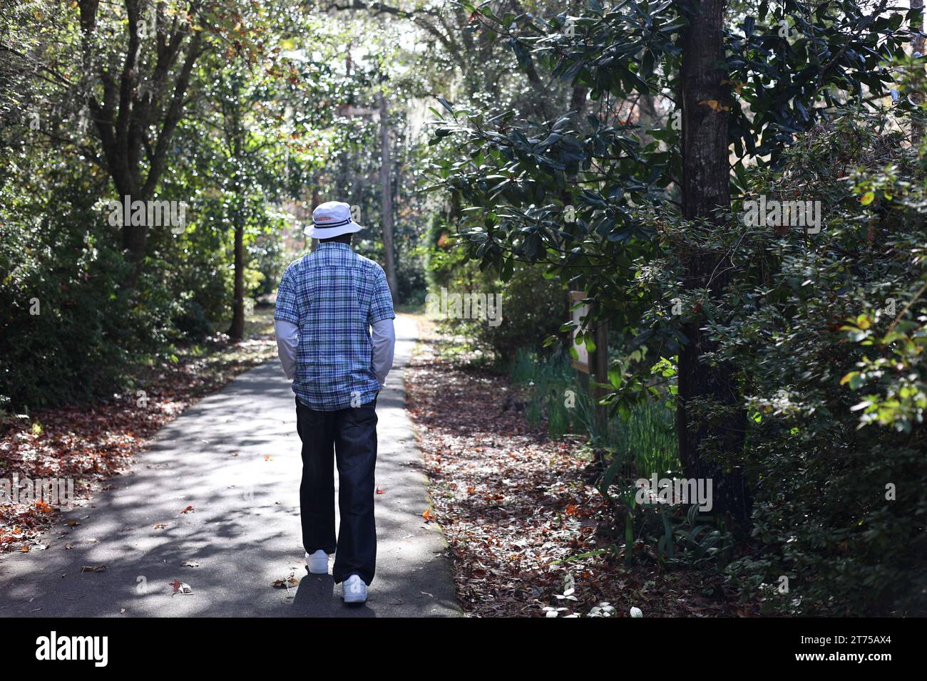 Man walking weekend alone hi-res stock photography and images - Alamy