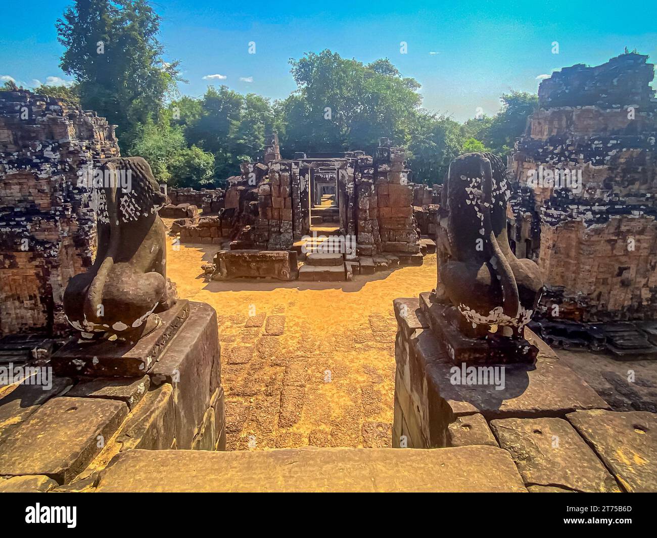 Ancient temple located east hi-res stock photography and images - Alamy
