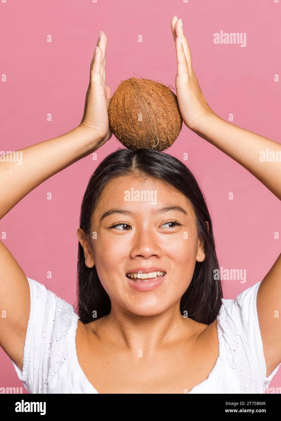 Coconut hold hi-res stock photography and images - Alamy