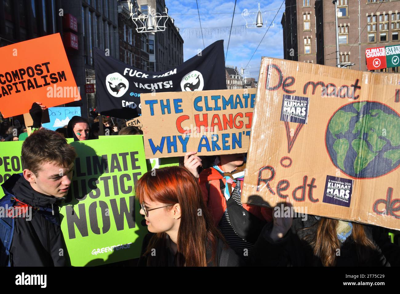 Amsterdam, The, Netherlands. 12th Nov, 2023. More than 80.000 people ...