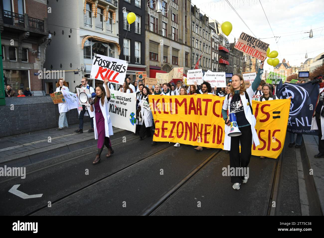 Amsterdam, The, Netherlands. 12th Nov, 2023. More than 80.000 people ...