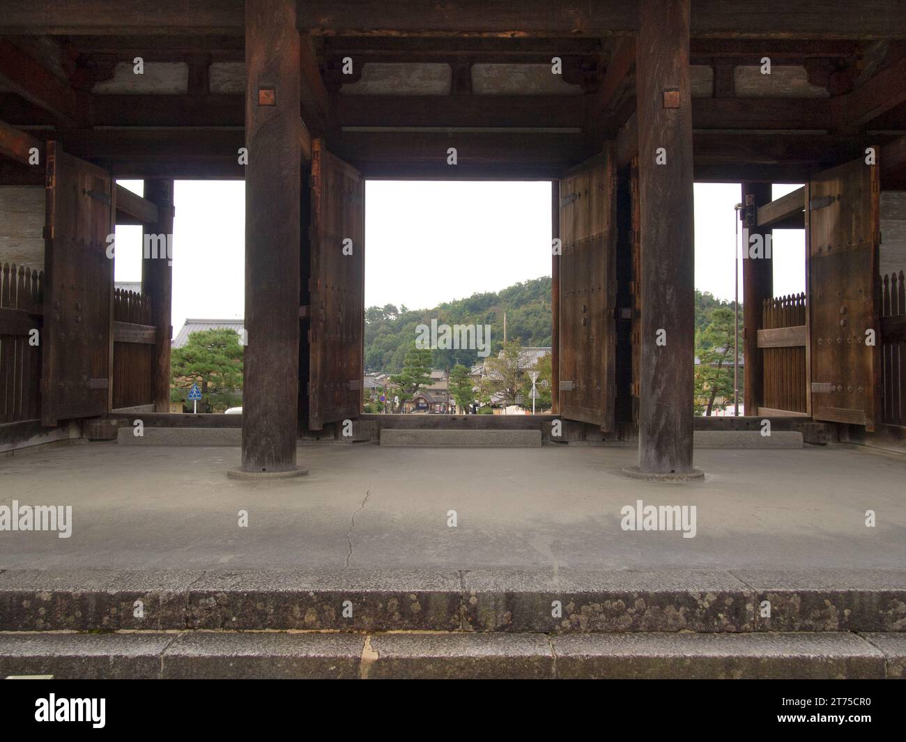 The famous World Heritage Buddhism and Zen temple, Ninnaji in Kyoto ...
