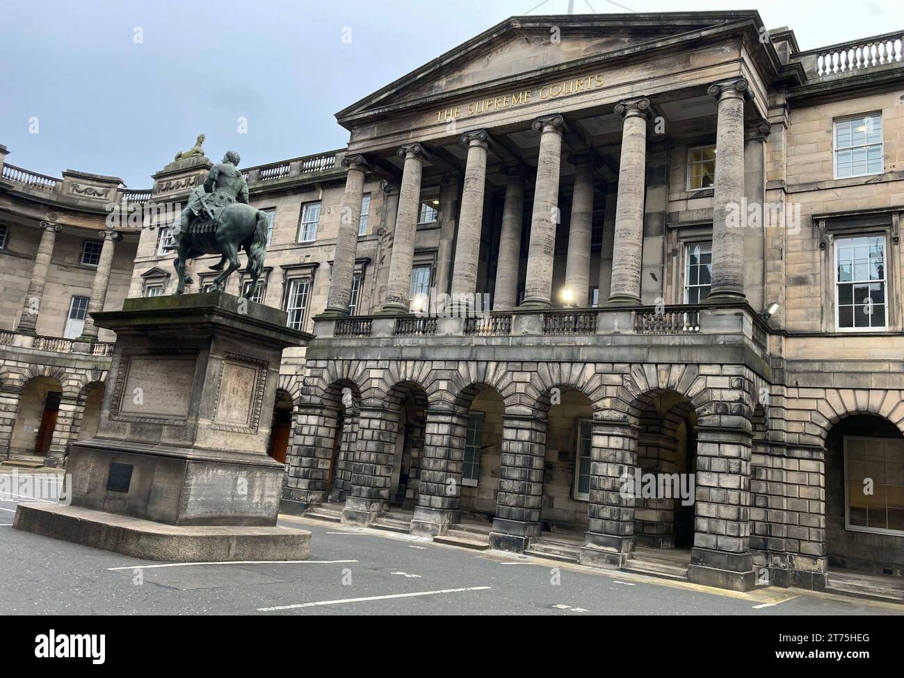 Edinburgh courts 1 jpg hi-res stock photography and images - Alamy