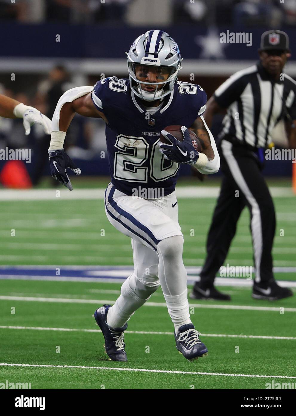 Arlington,TX USA: Dallas Cowboys running back Tony Pollard (20) runs ...