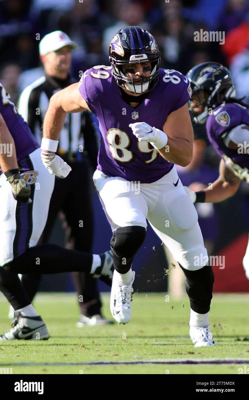 Baltimore Ravens tight end Mark Andrews (89) runs during an NFL ...