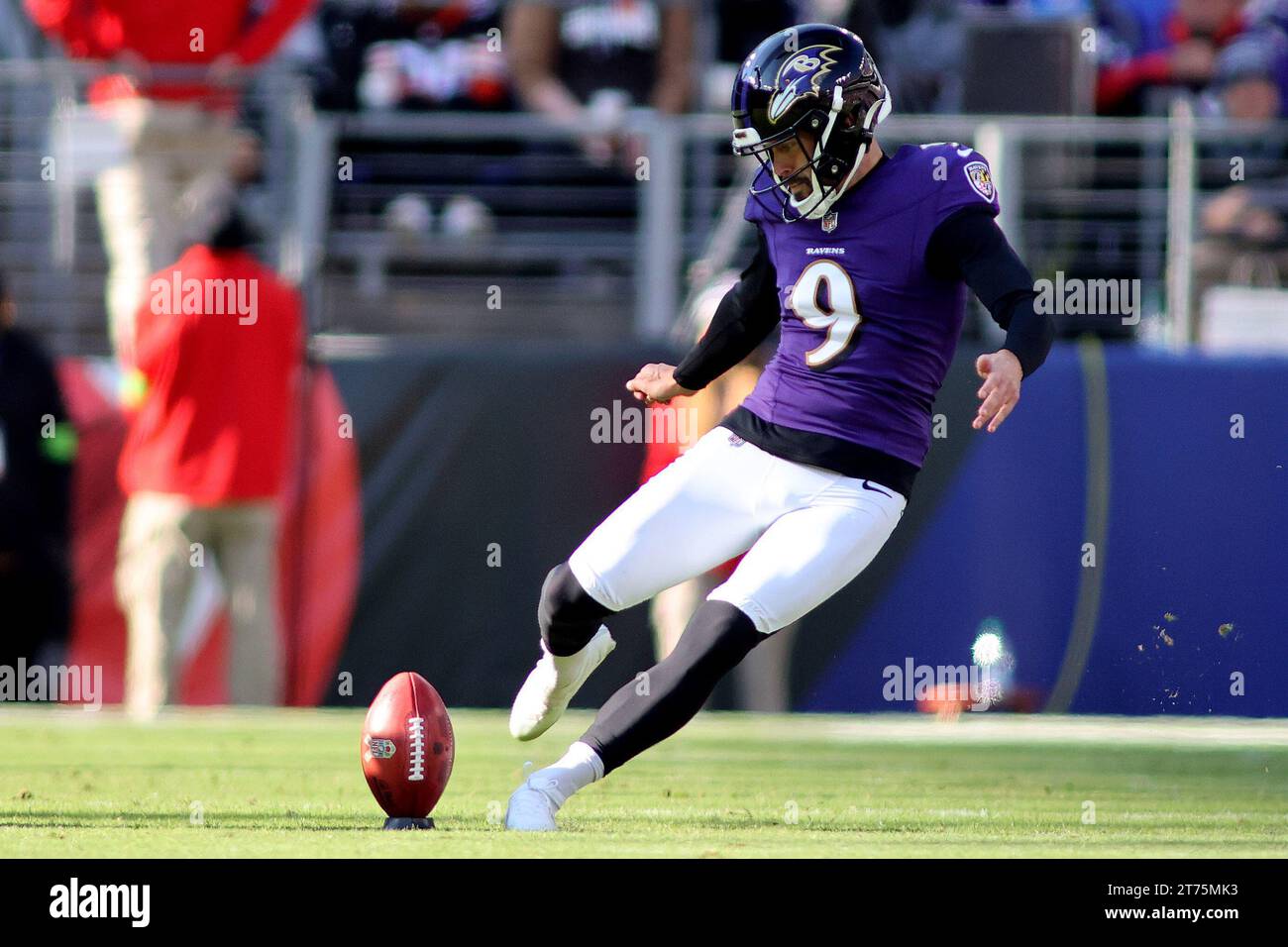 Baltimore Ravens place kicker Justin Tucker (9) kicks during an NFL ...