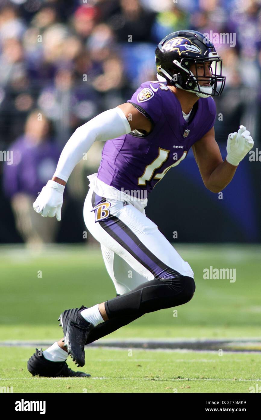 Baltimore Ravens safety Kyle Hamilton (14) runs during an NFL football ...