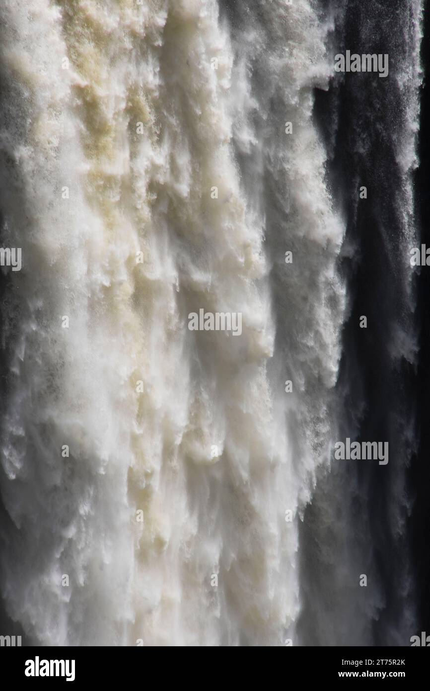 The Palouse River plunges over the falls Stock Photo - Alamy