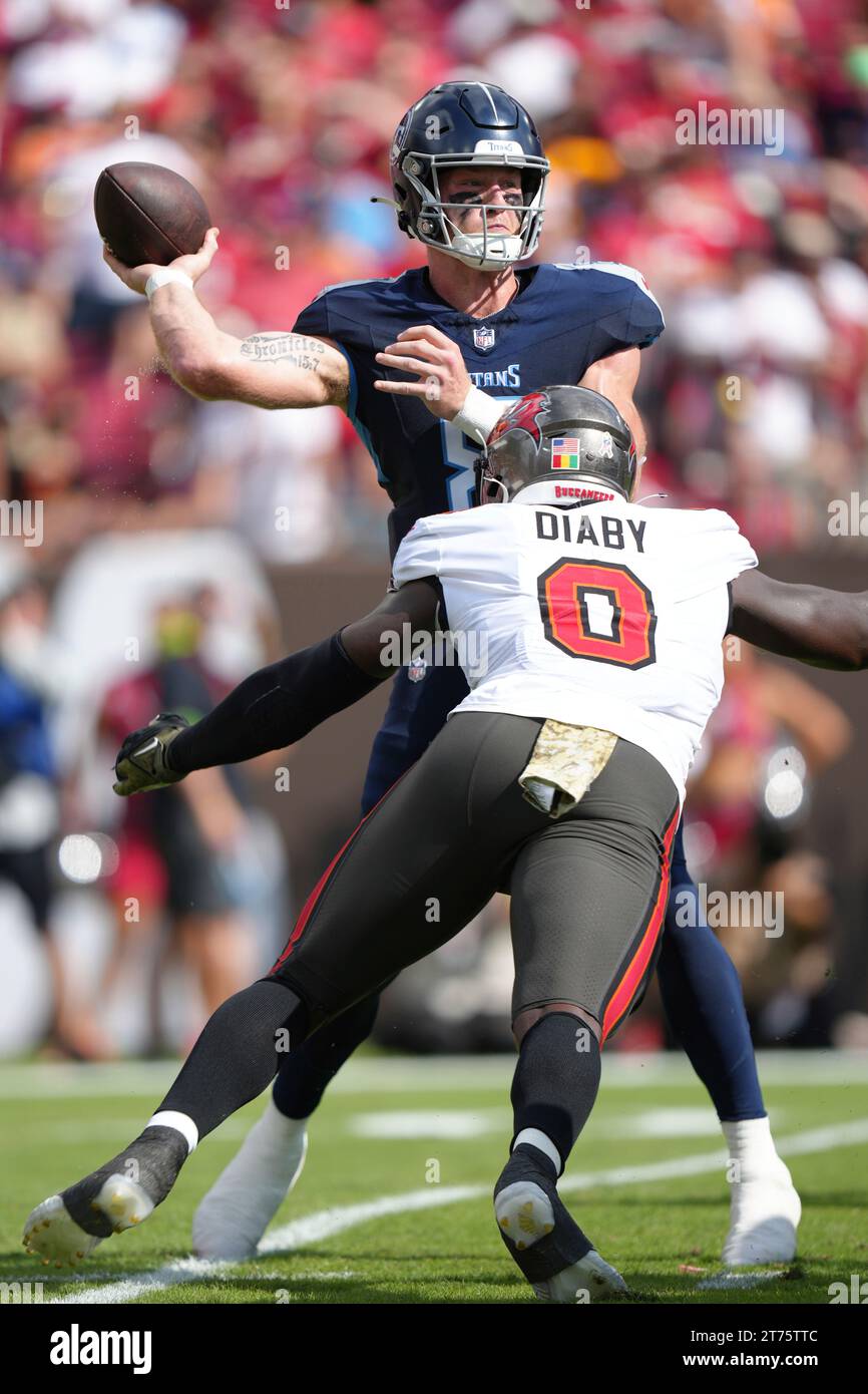 Tennessee Titans quarterback Will Levis (8) gets makes a pass attempt ...