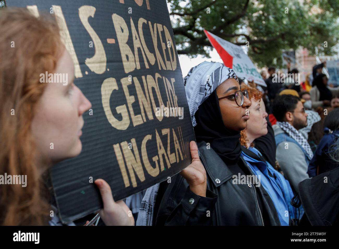 Austin, Texas, USA. 12th Nov, 2023. Men and women of all faiths hold ...