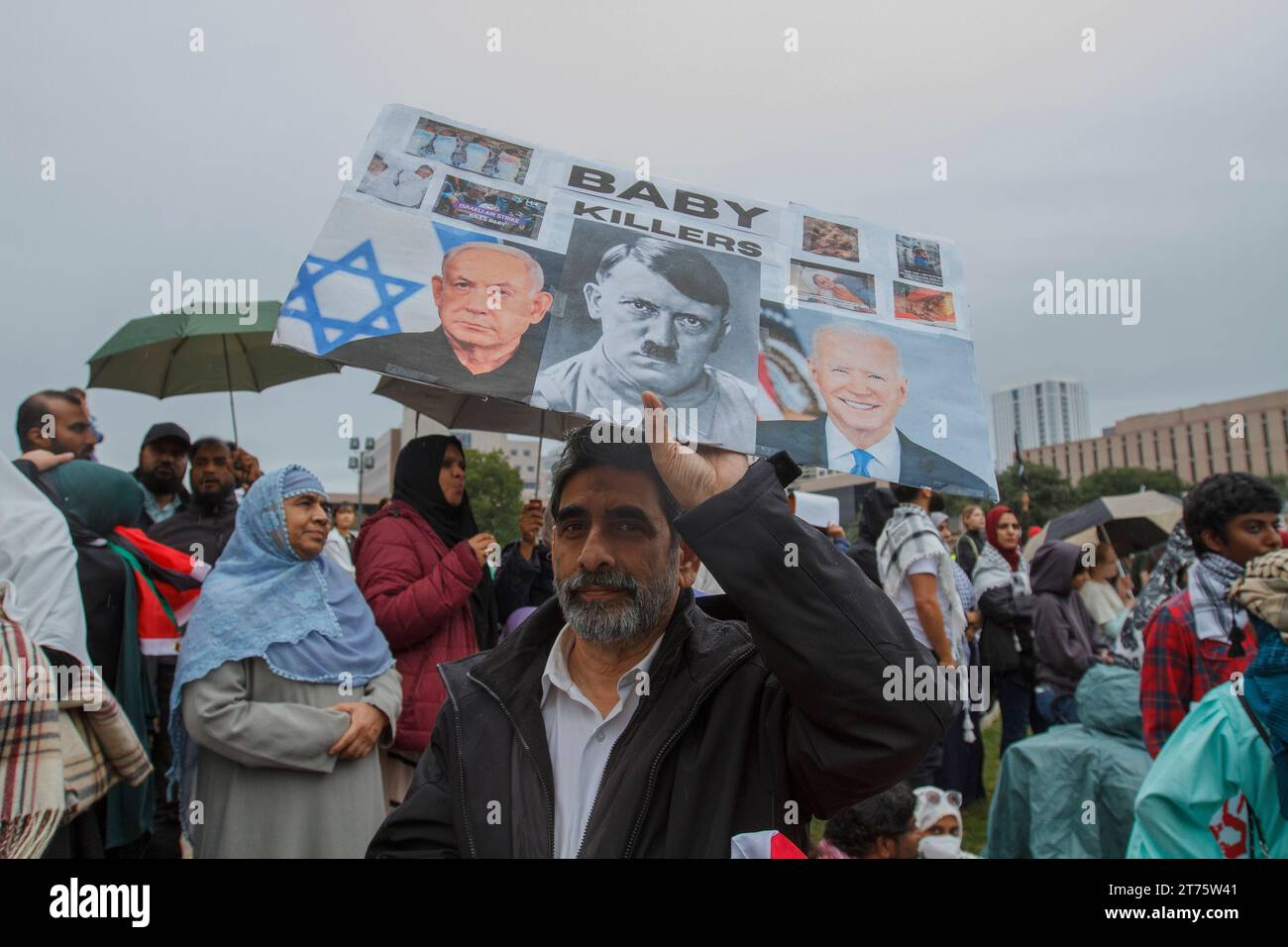 Austin, Texas, USA. 12th Nov, 2023. A man holds a sign showing Israel's ...