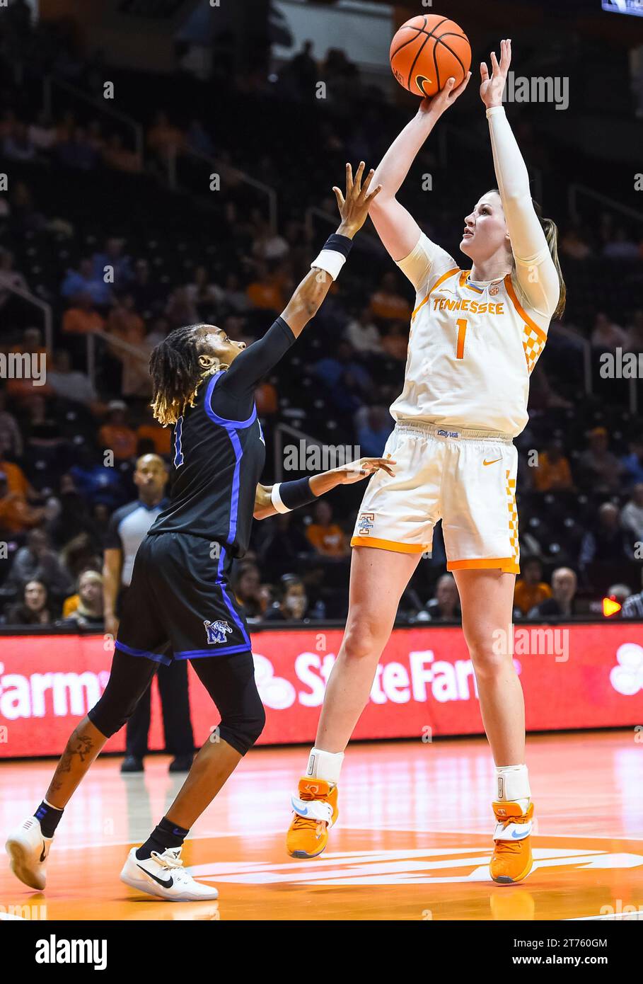 KNOXVILLE, TN - NOVEMBER 13: Tennessee Lady Vols guard Sara Puckett (1 ...