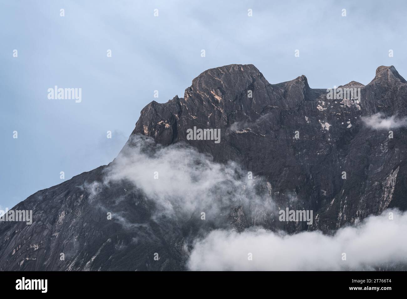 Zoom view of Mount Kinabalu peak in Sabah, Malaysia Stock Photo - Alamy