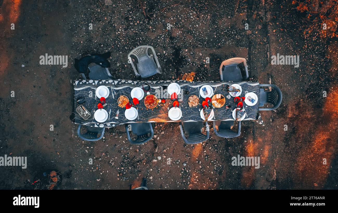 Aerial restaurant setting hi-res stock photography and images - Alamy