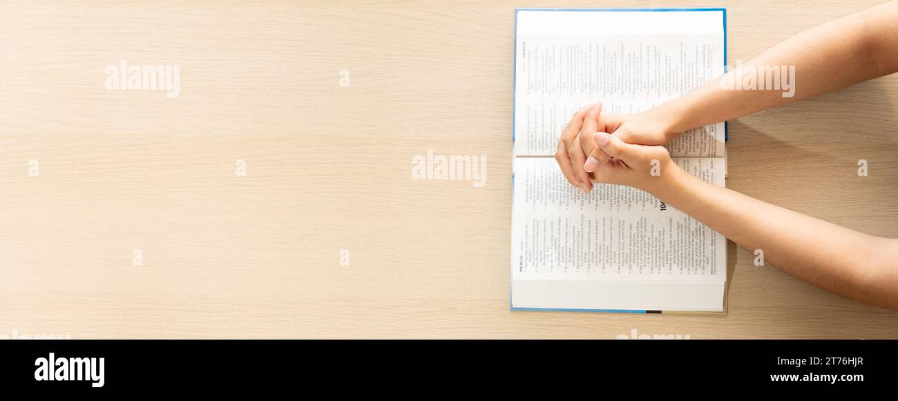 Hand folding for praying hi-res stock photography and images - Alamy