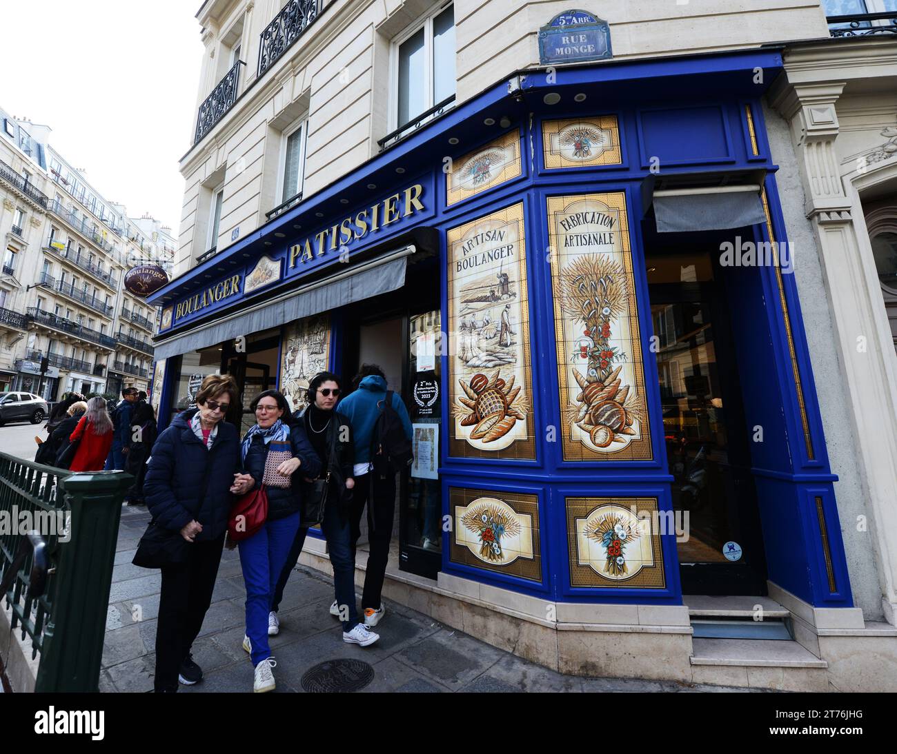 28 rue monges hi-res stock photography and images - Alamy