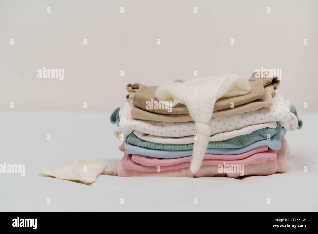 Folded clothes by bed hi-res stock photography and images - Alamy