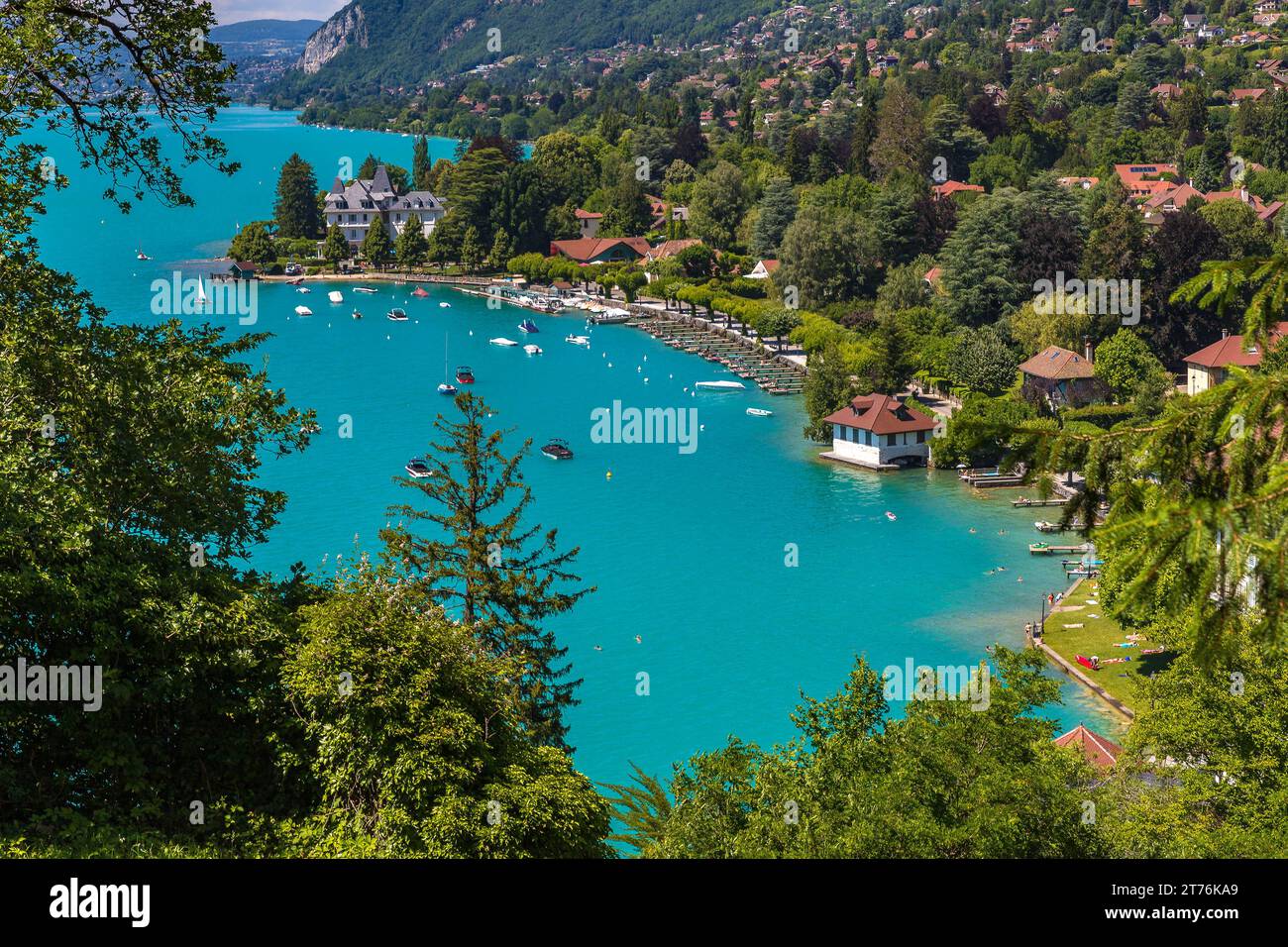HAUTE-SAVOIE (74), LAC D'ANNECY, MENTHON-SAINT-BERNARD, TALLOIRE, ROC ...