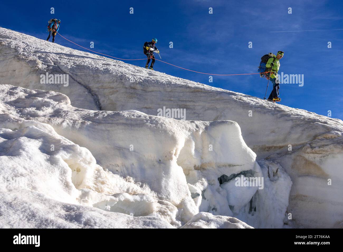FRANCE. ALPS. HAUTE-SAVOIE (74) CHAMONIX-MONT-BLANC, AIGUILLE DU MIDI ...