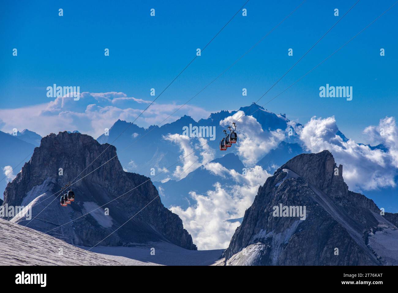 HAUTE-SAVOIE (74), CHAMONIX-MONT-BLANC, TELECABINE PANORAMIC MONT-BLANC ...