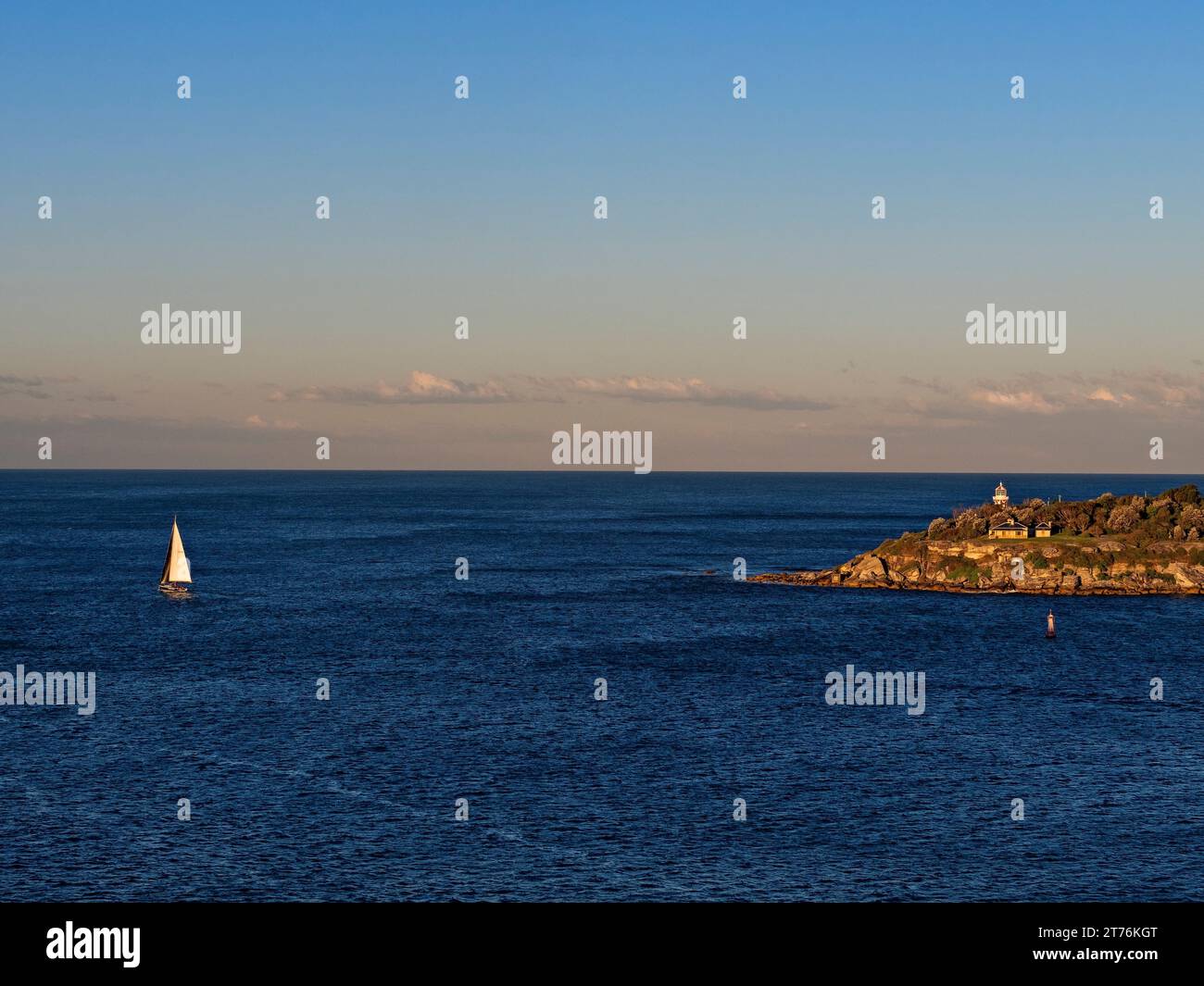 Sydney Australia / Hornby Lighthouse, and the South Head entrance to ...