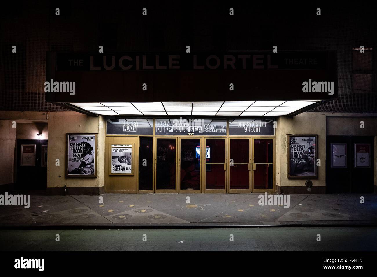 Off broadway play hi-res stock photography and images - Alamy