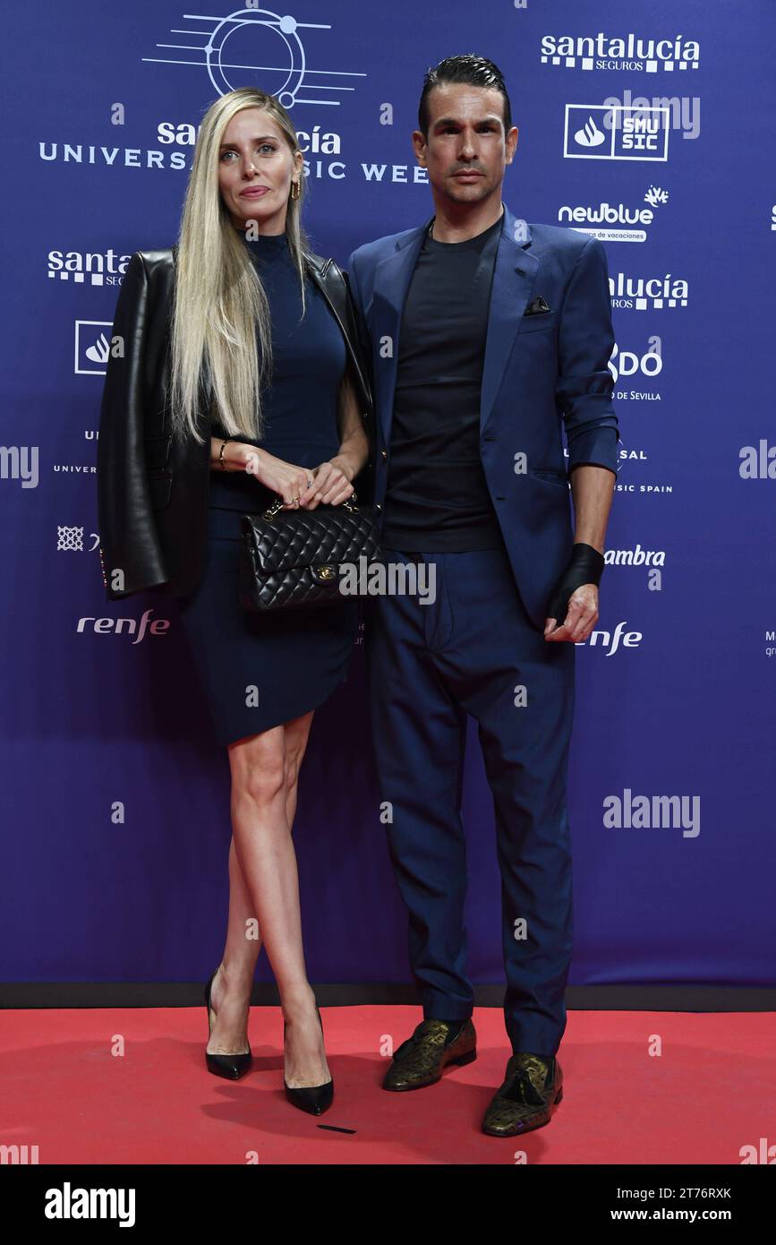 Jose Maria Mazanares and Rocio Escalona at photocall for Universal ...